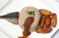 Cuisine : préparation du Atassi ou watché ou Ayimolou - Benin News